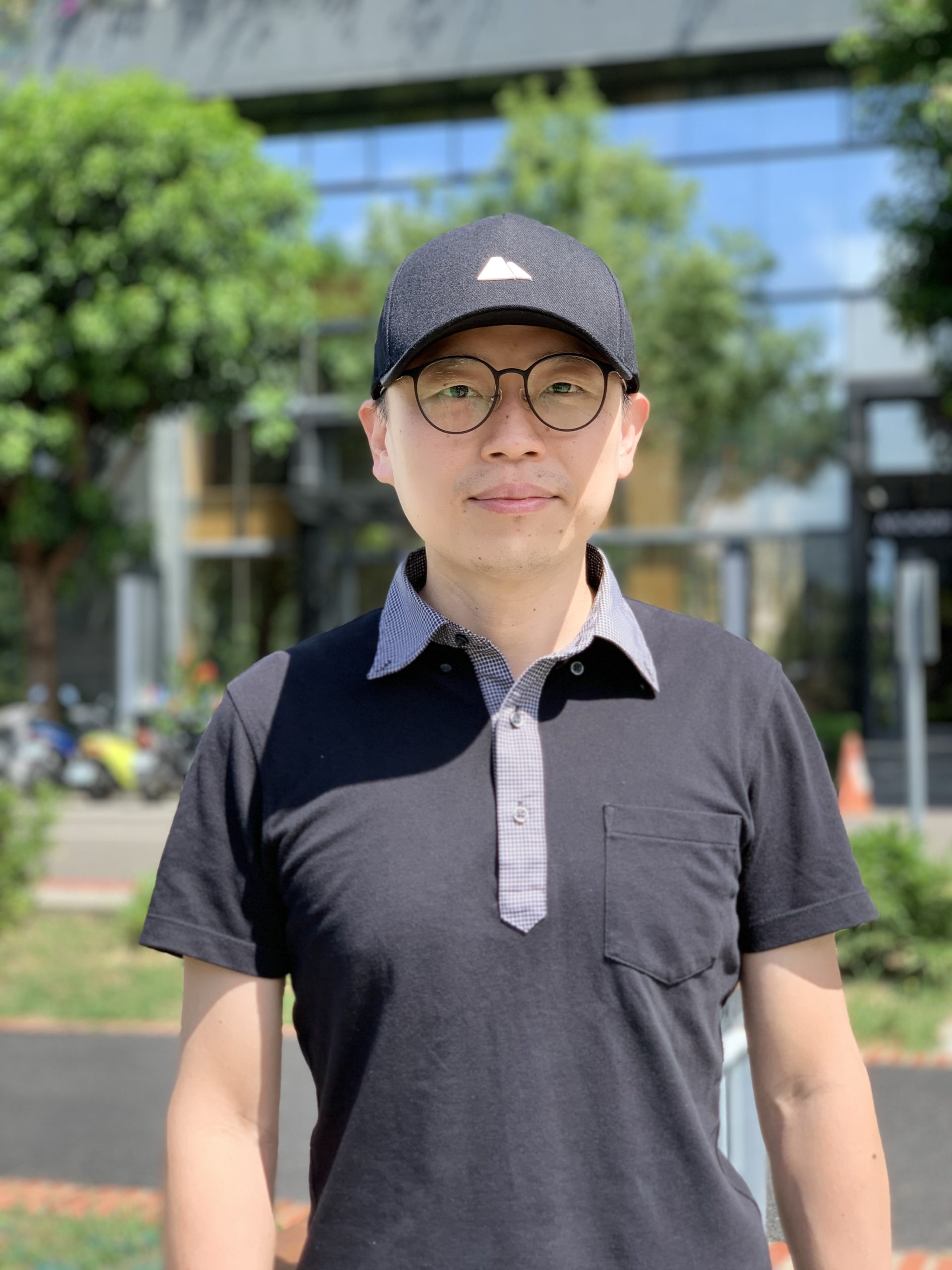 Contact - The Mutai Illusion